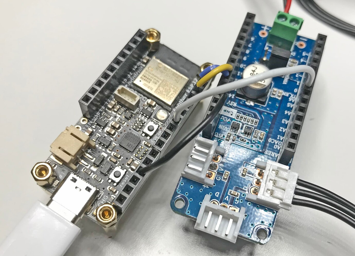 ESP32 + DXL Shield MKR Mashup in ARDUINO - Projects and Learning - ROBOTIS