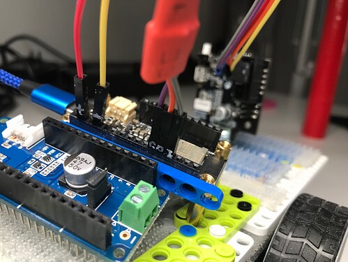 ESP32 + DXL Shield MKR Mashup in ARDUINO - DYNAMIXEL Showcase - ROBOTIS